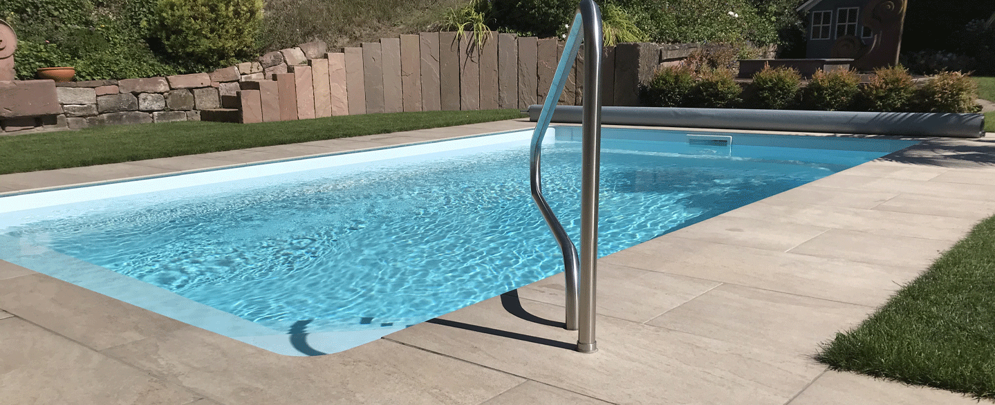 Pool Umrandung & Verkleidung - Naturstein & Keramik vom Profi